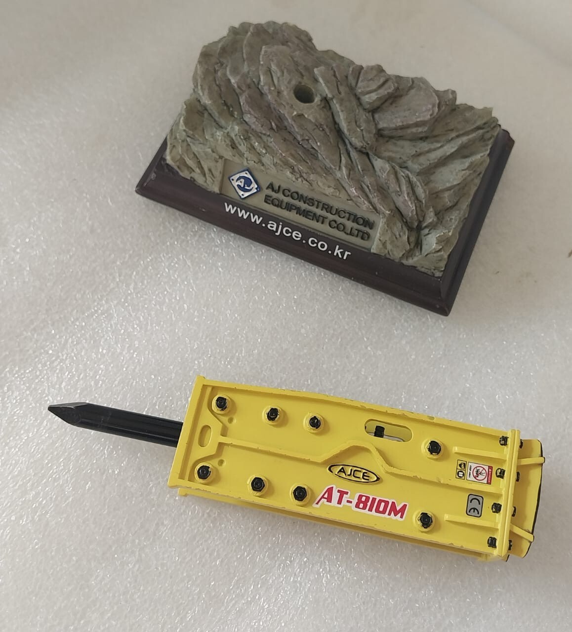 Construction excavators Model Hammer miniature model rare scarce | eBay