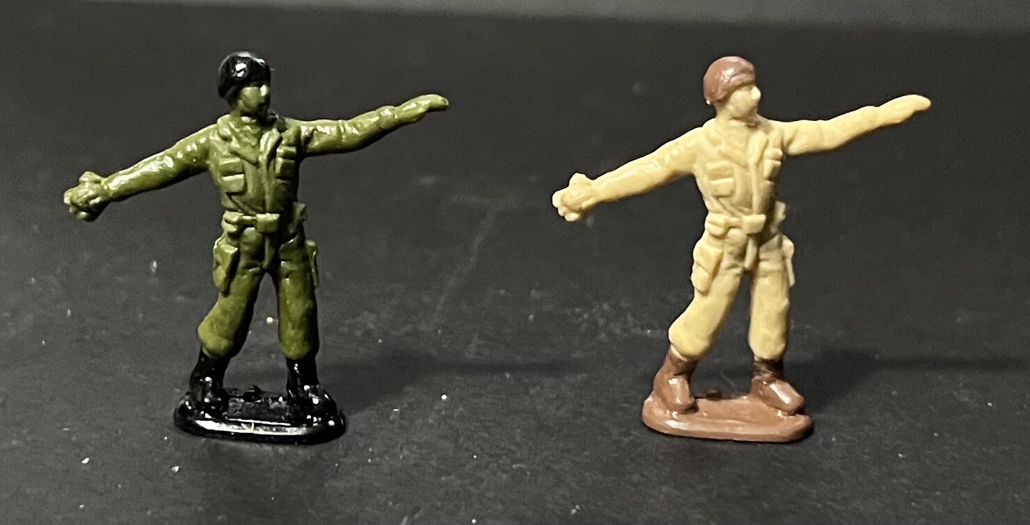 MICRO MACHINES MILITARY Combat Troops Infantry Galoob Lot of 2 Soldiers ...