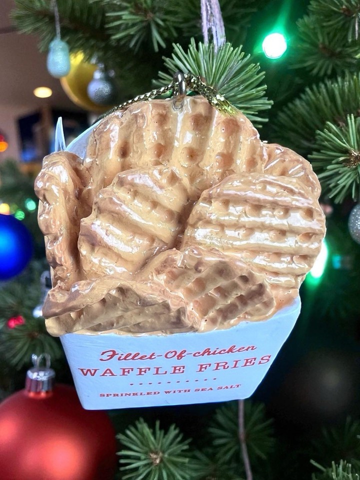 Cracker Barrel Kurt Adler Fillet-Of-Chicken Waffle Fries Ornament Resin ...