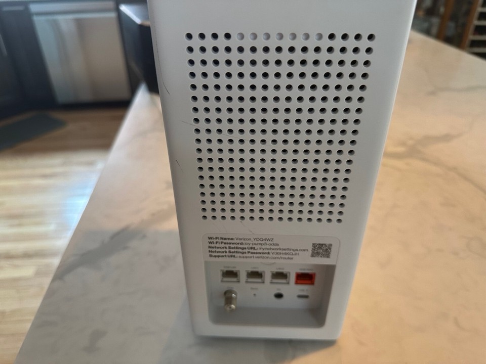 Verizon CR1000A 1000 Mbps 3 Port Wireless Router - White | eBay