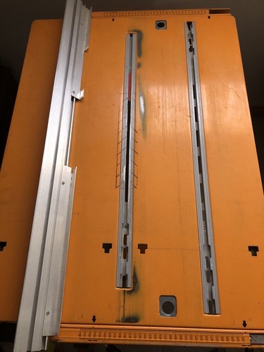 Triton 2000 WorkCentre/ Work Bench With Makita 5903/235mm/2200W ...