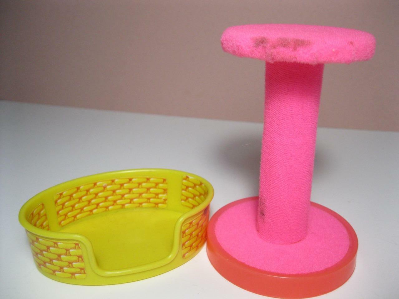 Vintage Mattel Barbie doll 1983 Pet Cat FLUFF Scratching Post/Bed ...