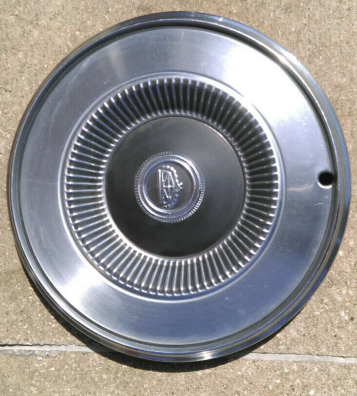 Set of (4) 1971-1977 Ford-Mercury hubcaps 14 inch | eBay