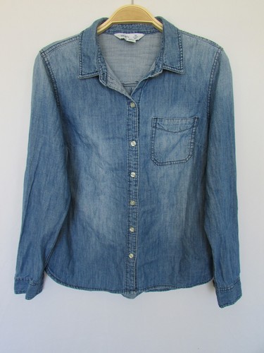 OLD NAVY WOMAN S/M blue factory fade cotton chambray button COLLAR ...