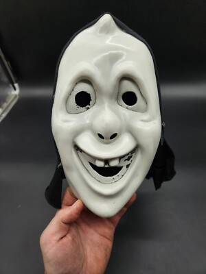 Vintage Happy Ghost Face Sarah Spook Scream Mask Hard Plastic FUN WORLD ...