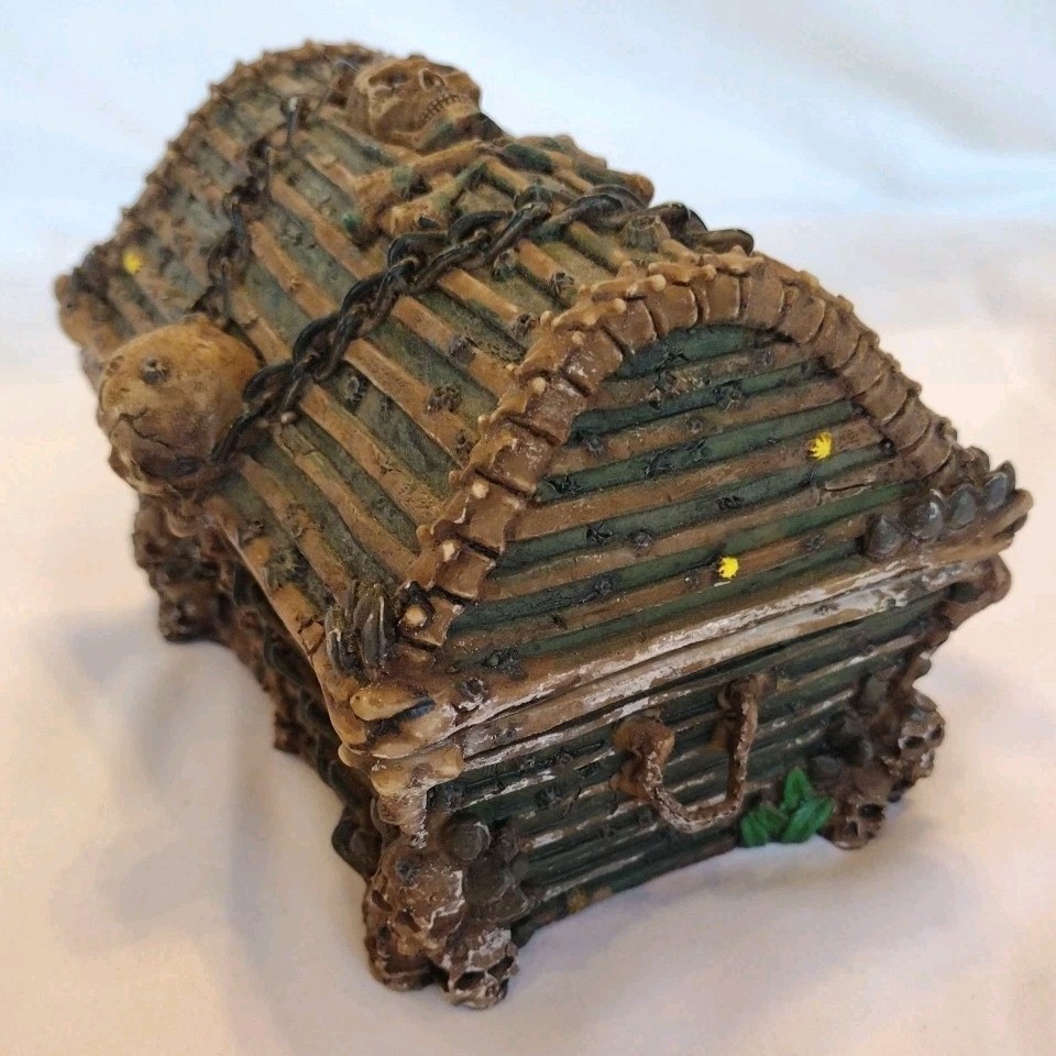 Disney Parks Exclusive Pirates of the Caribbean Davy Jones Treasure ...