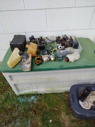 Huge Lot Of Small Gas Engine Carb Fuel Tank Parts Briggs | eBay
