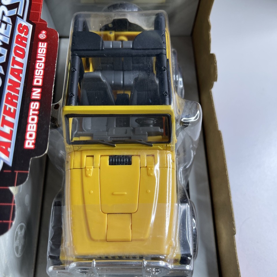 Hasbro Transformers Alternators: Jeep Wrangler Swindle Action Figure ...