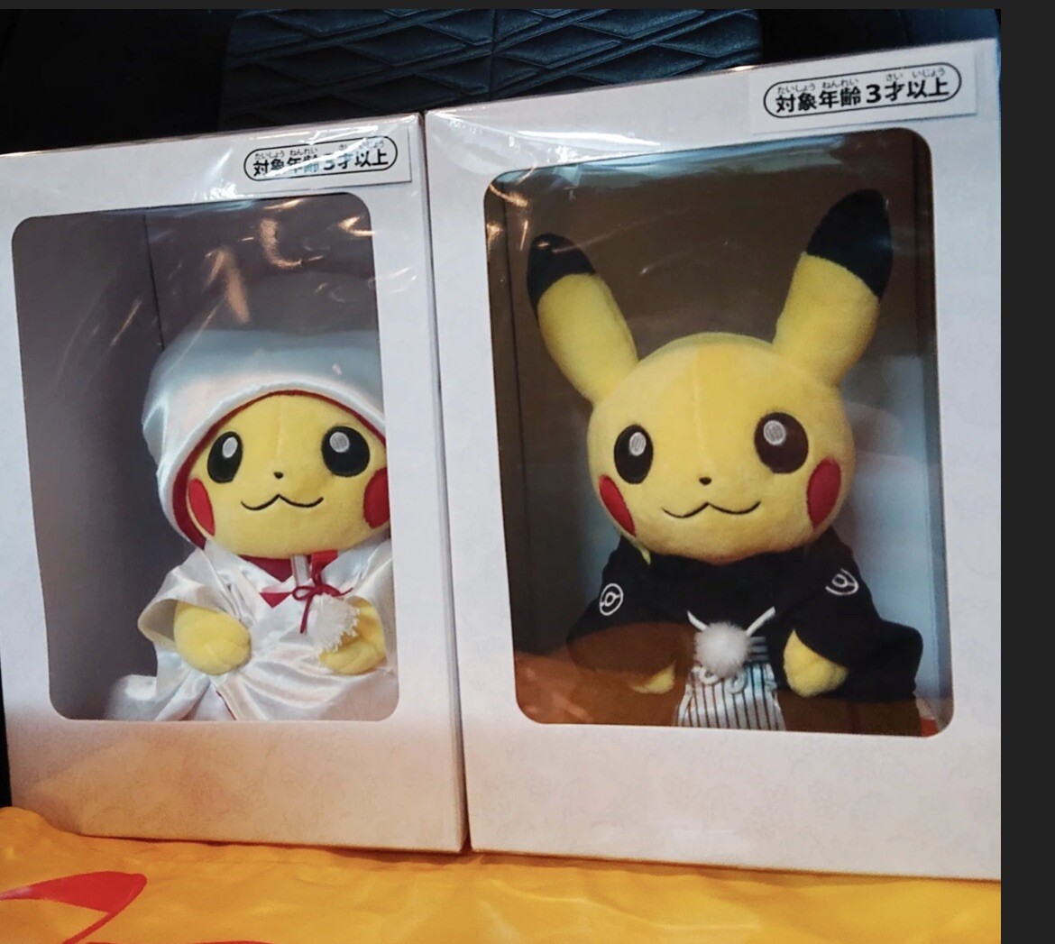 Pokemon Center Garden Japanese Kimono Wedding Pikachu Bride Groom Pair ...