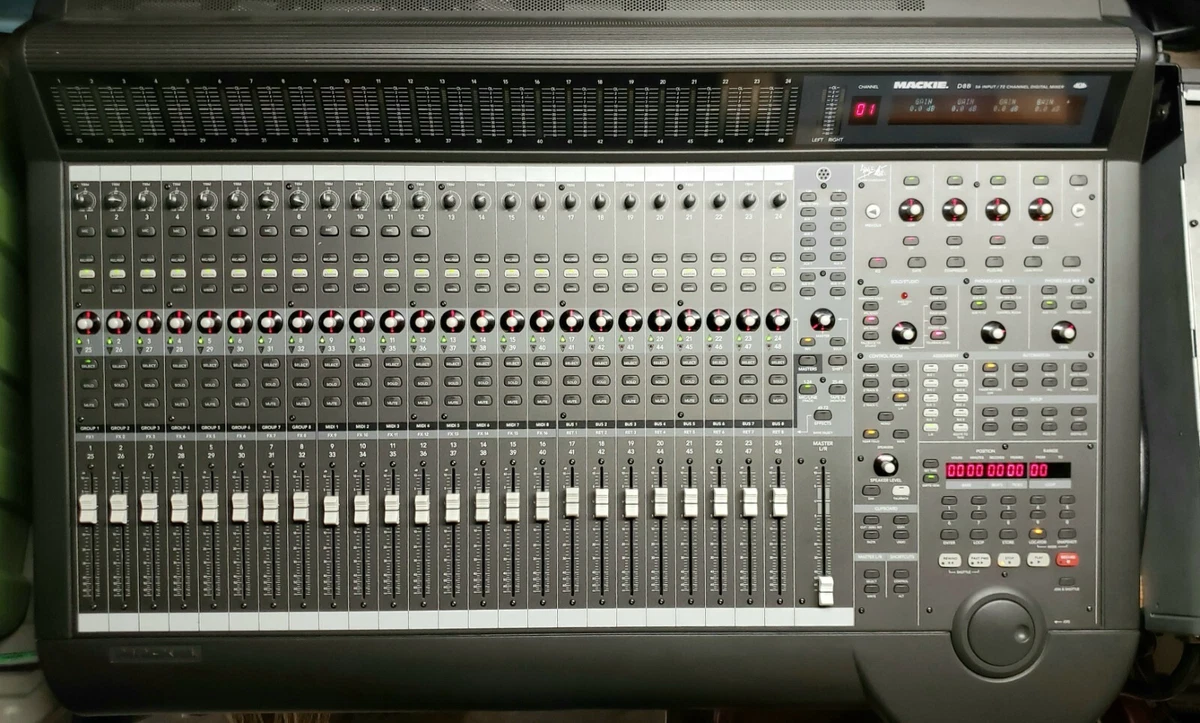 Mackie Digital Mixer