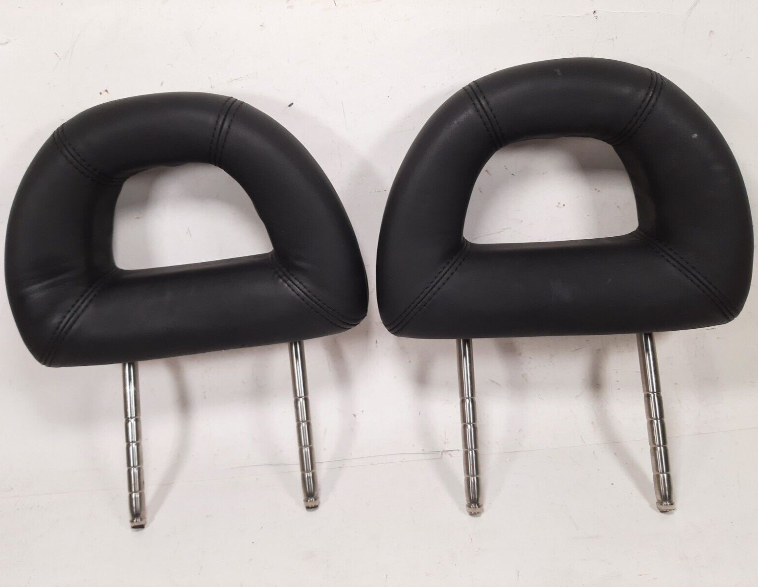 2000-2002 Volkswagen Beetle REAR Seat Head Rest PAIR REAL LEATHER BLACK ...