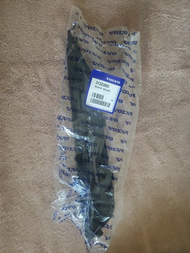 Genuine Volvo Outer Cover Insert 31323850 | eBay