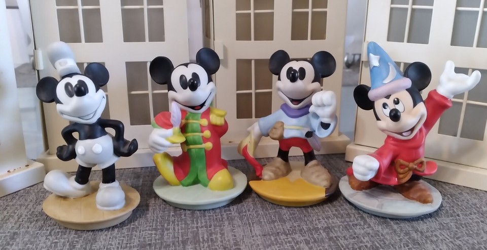 Rare Figurine Set Walt Disney's "Generations Of Mickey Mouse", 4in By ...