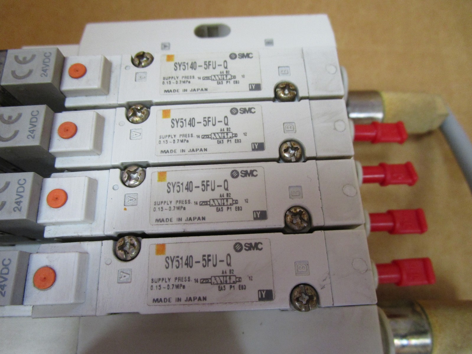 SMC Solenoid Valve Bank SS5Y5-45NFD-04B-C6-Q w. (4) Solenoid Valve ...