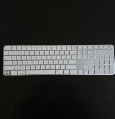 *READ DESCRIPTION** Apple A2520 White Portable Magic Keyboard | eBay