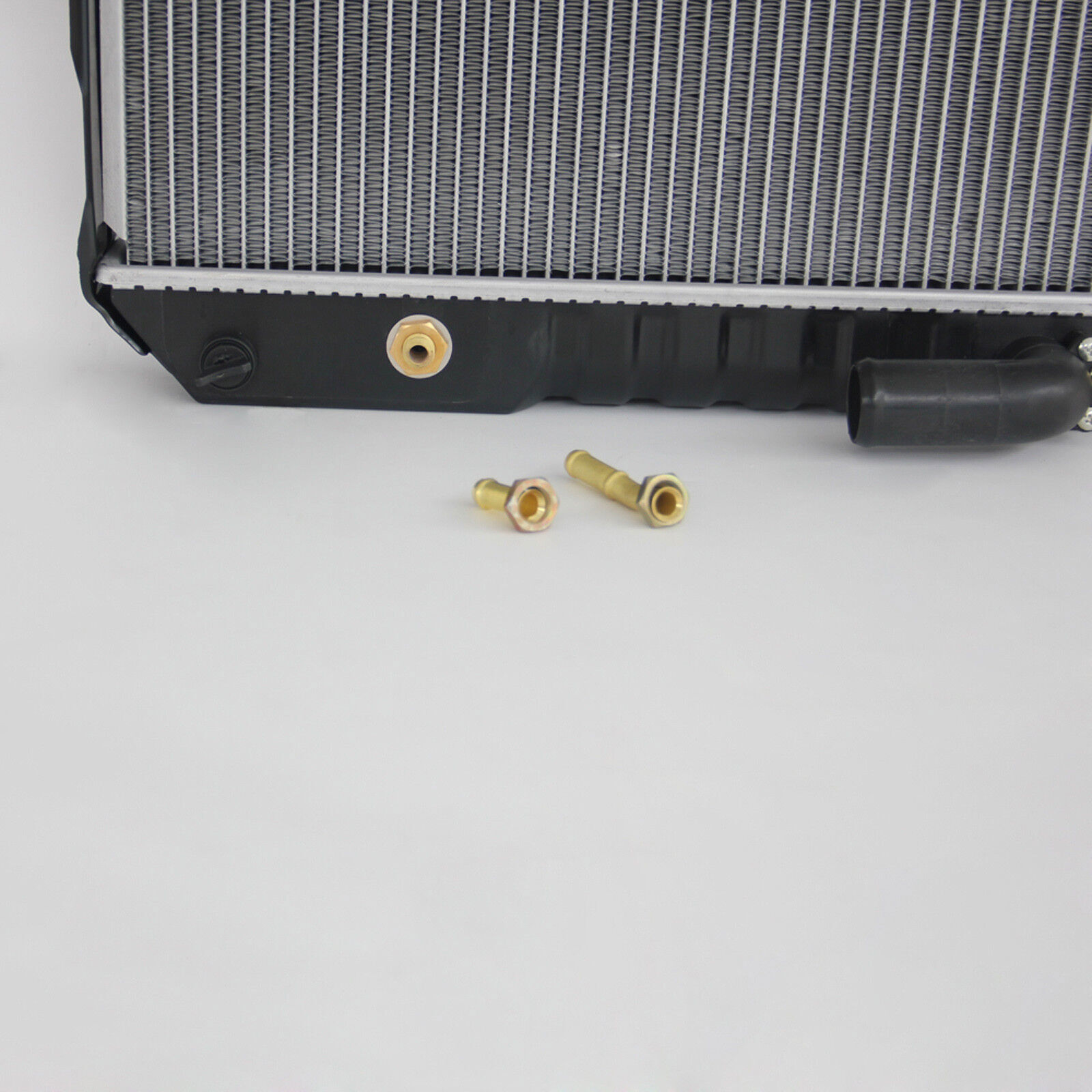 Heavy Duty Radiator For Toyota Hilux LN106 LN107 LN111 2.8 Diesel 3L ...