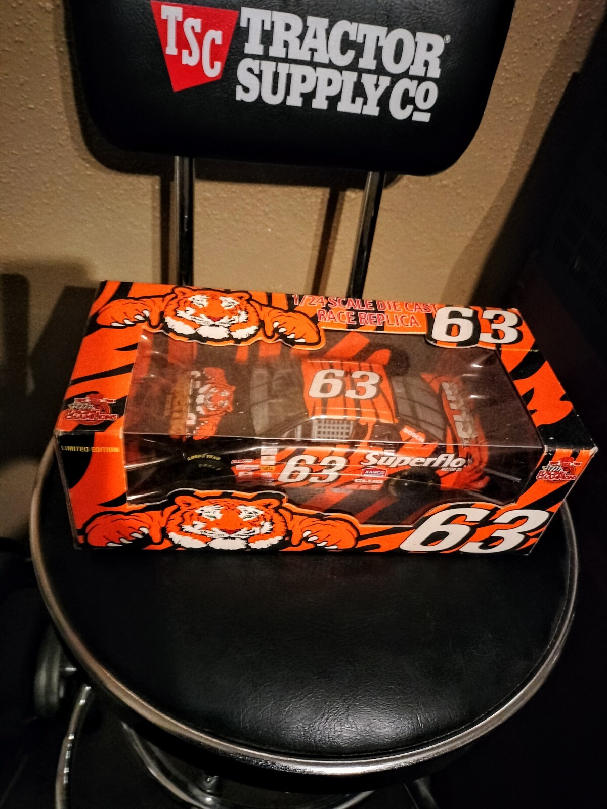 Vintage 1999 Racing Champions 1/24 #63 Exxon Superflo Motor Oil Die ...