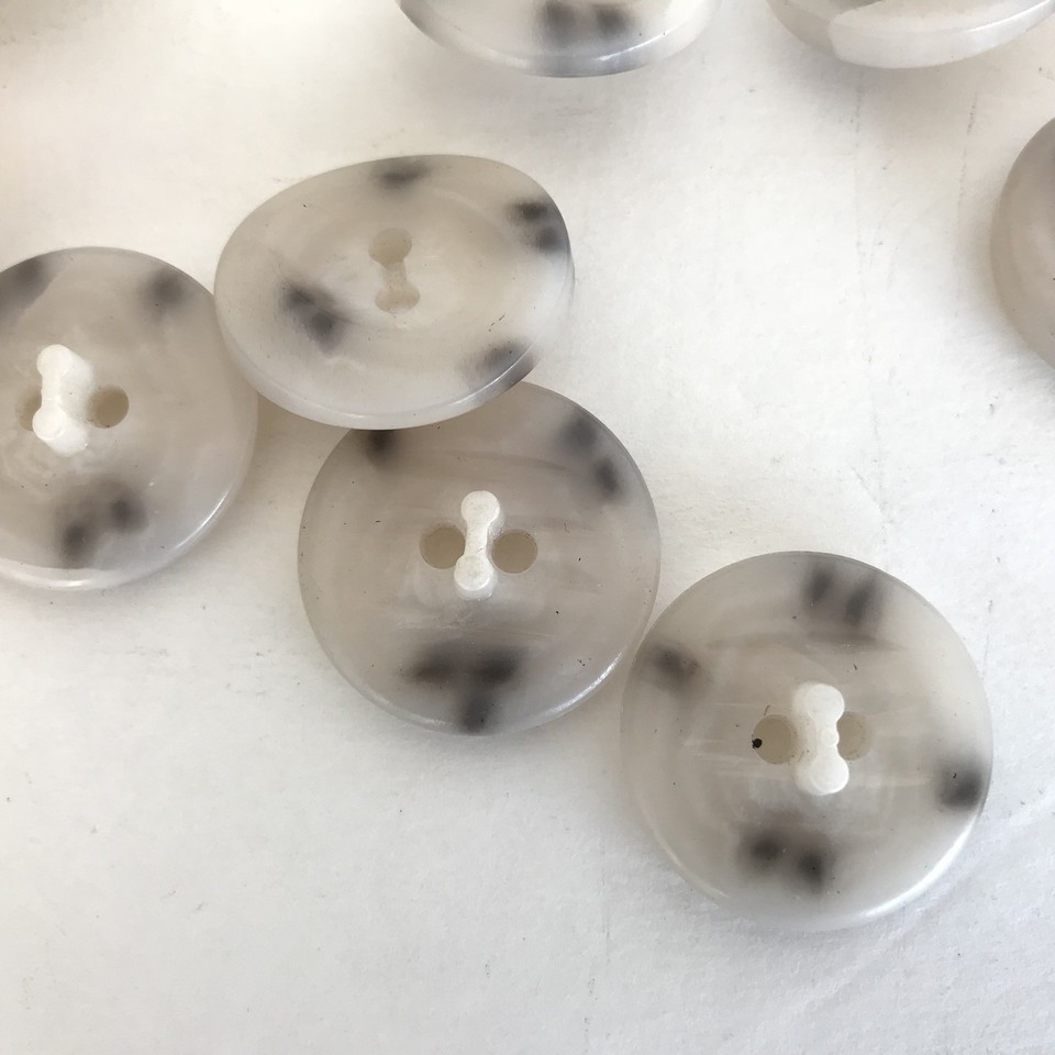 Lot of 21 Large Ivory Black Plastic Buttons 1 1/8" 29mm | eBay