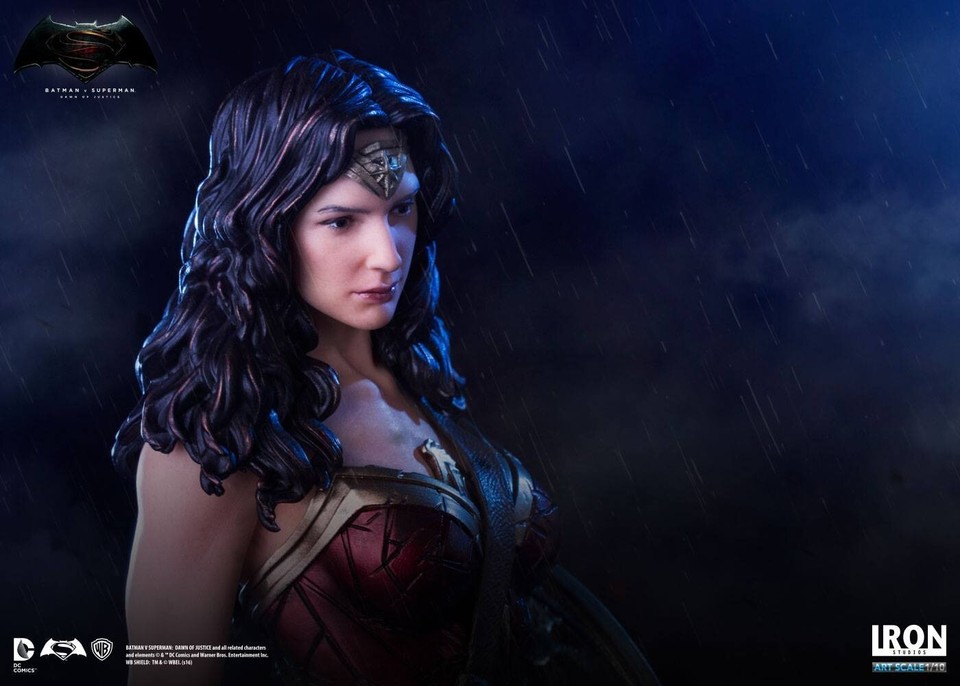 Iron Studios Superman Batman Wonder Woman BVS Trinity Statues Figures V ...