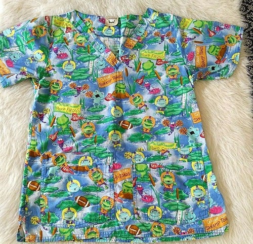 Cottonality Women Medical Scrub Top Frogs and Toads Football Measures ...