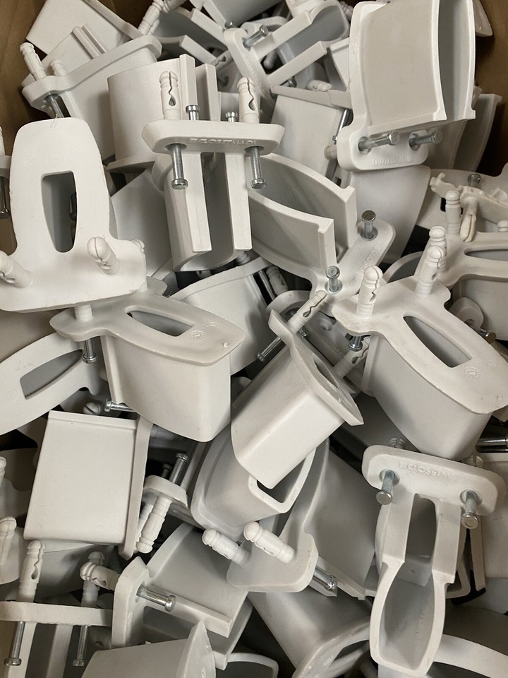 4 Rubbermaid Closetmaid FreeSlide Fast Set Wall End Shelf Shelving Wire ...