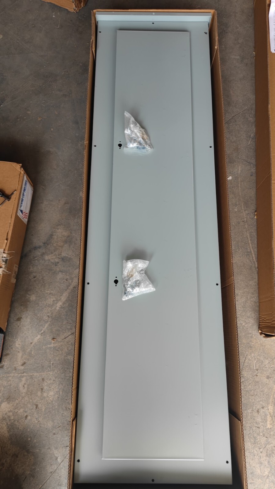 SIEMENS 400 AMP PANELBOARD 240 120 MLO w USED MAIN 1PH 3W 54 Cir NEMA ...