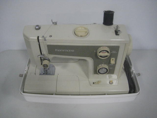 Kenmore Sewing Machine 148.197 EC Case-Pedal-Light-Free Arm-Buttonhole ...