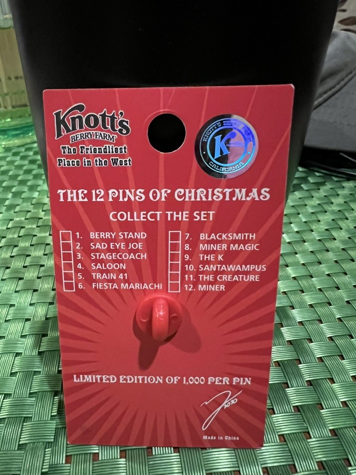 Knott’s Berry Farm 12 Pins of Christmas 2020, Blacksmith, LE ...
