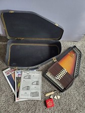 Rhythm Band Inc - Chromaharp - 36 String - 15 Chord - Auto Harp for ...