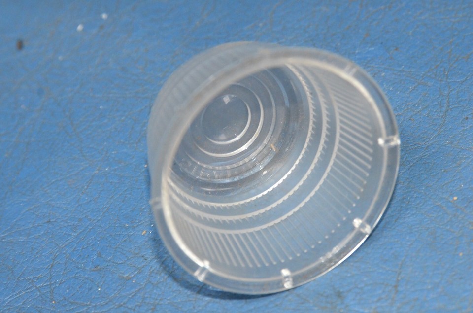 Vtg Yankee Turn Signal Backup Light Flat Top Beehive Lens Clear 2-1/2 ...
