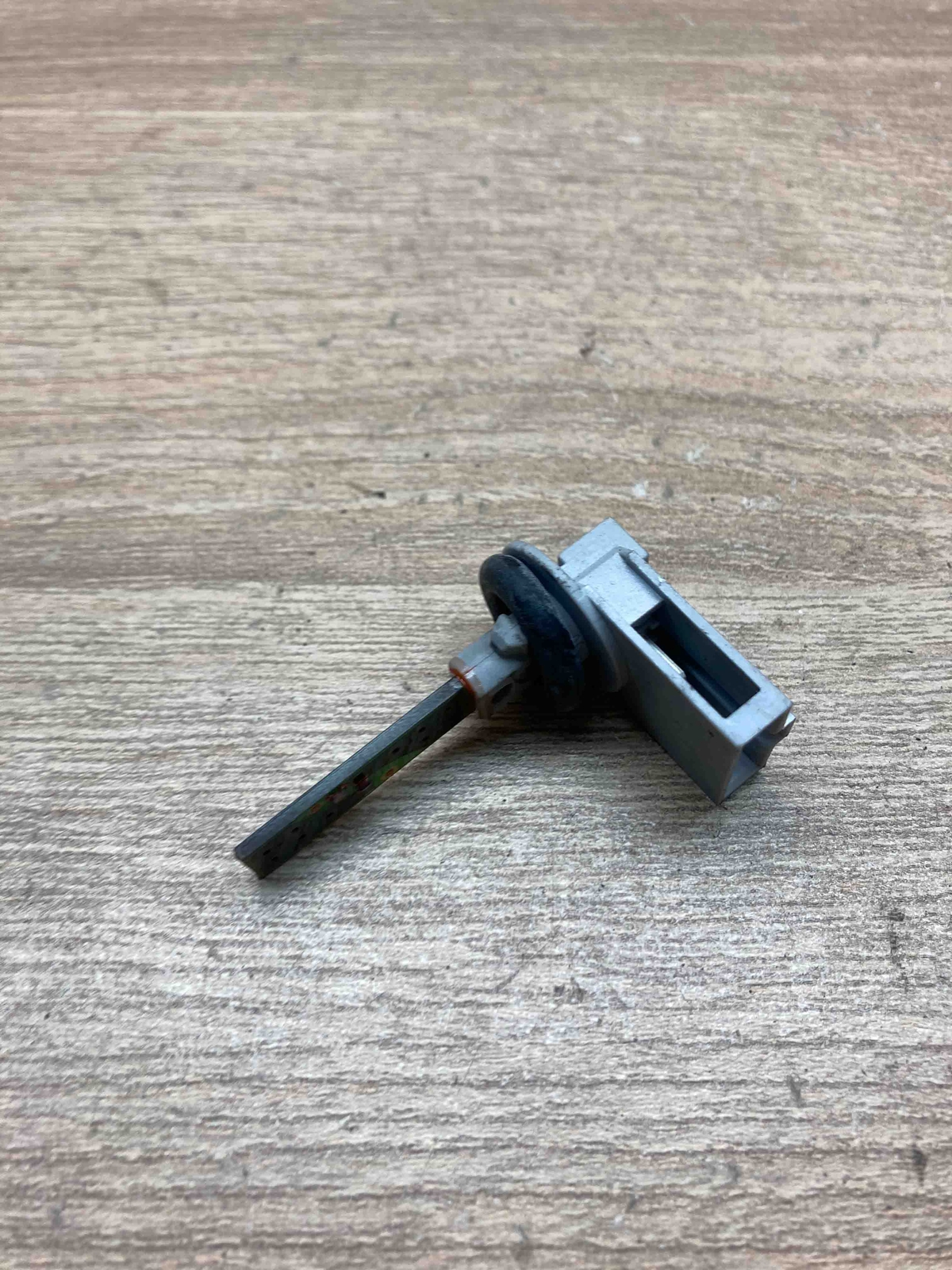 3D0907543A 1408062253 Volkswagen Golf5 Sensor Temperature OE for sale ...