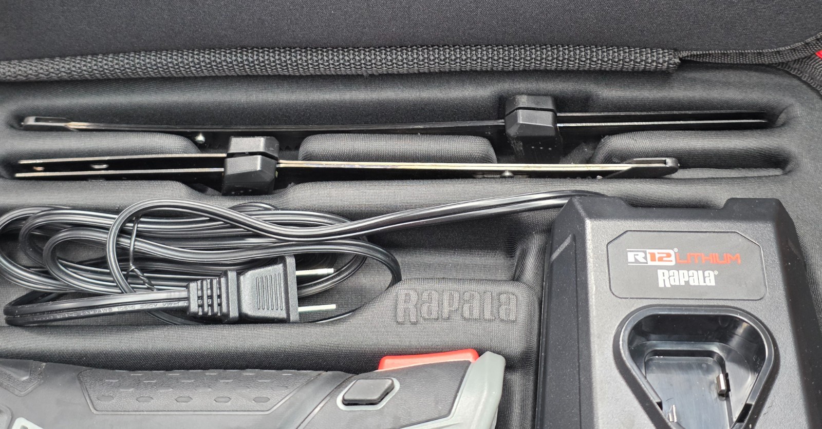 Rapala R12HDRF R12 Heavy Duty Lithium Cordless Fillet Knife Set