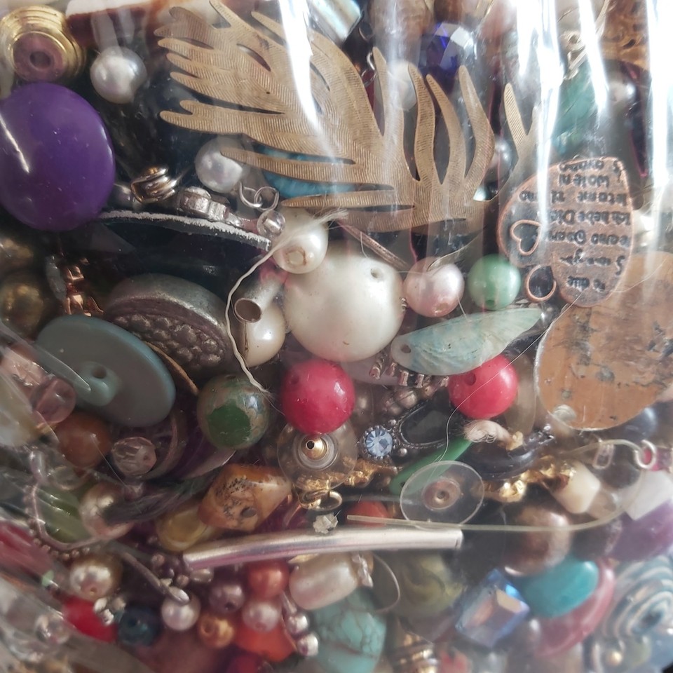 4kg BROKEN Beads Bits And Bobs Crafting Spares & Repairs Vintage ...