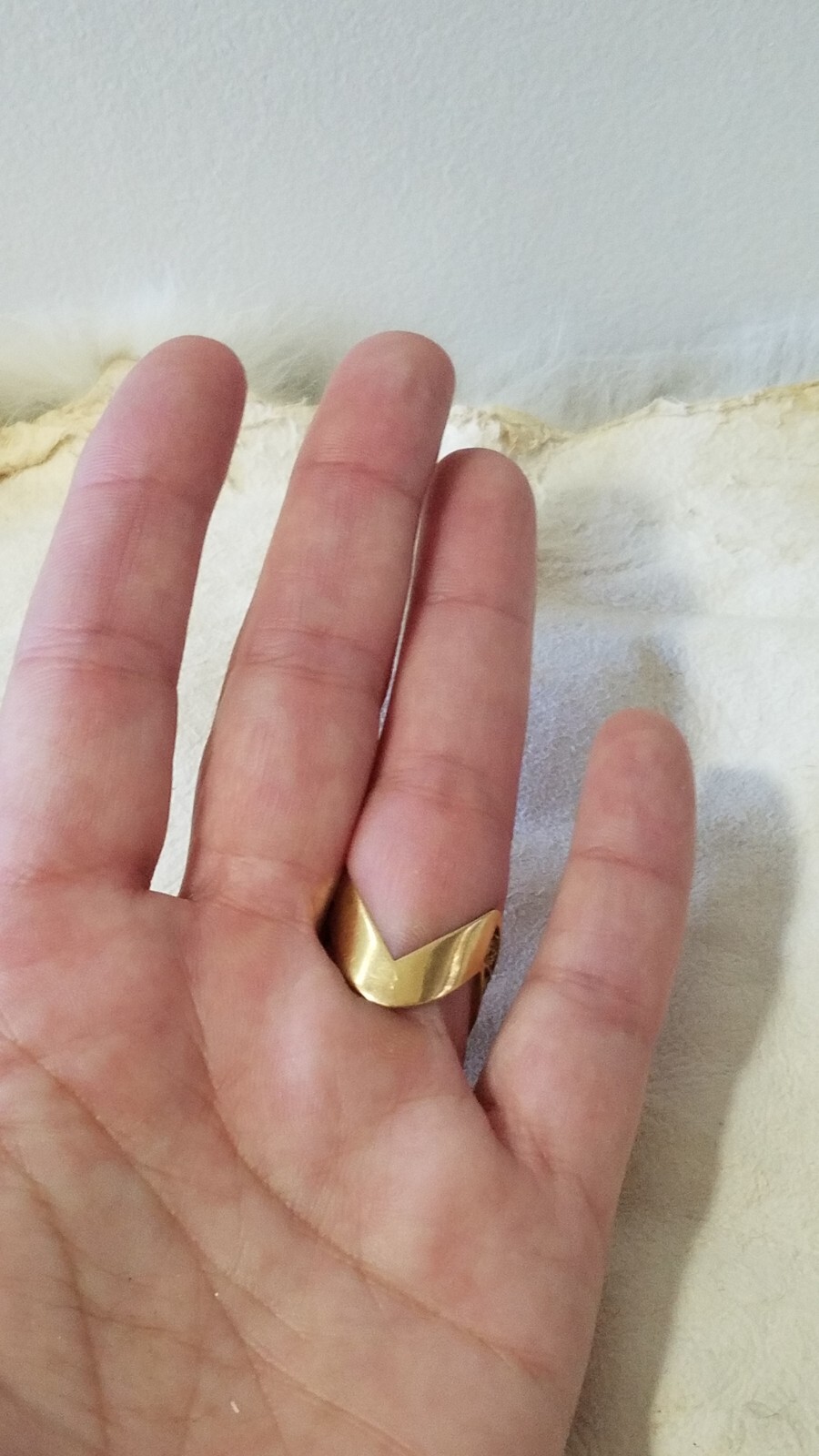 1976 Vtg 70s Liberian African Wedding Ring V Coils 18… - Gem