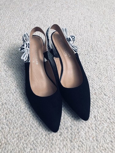 La Bottine Souriante Black Faux Suede Kitten Heels Pointed Court ...