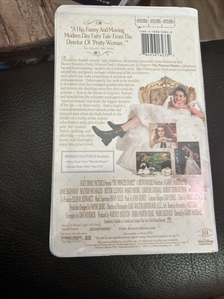 The Princess Diaries VHS 2001 Disney Clamshell Anne Hathaway Julie ...