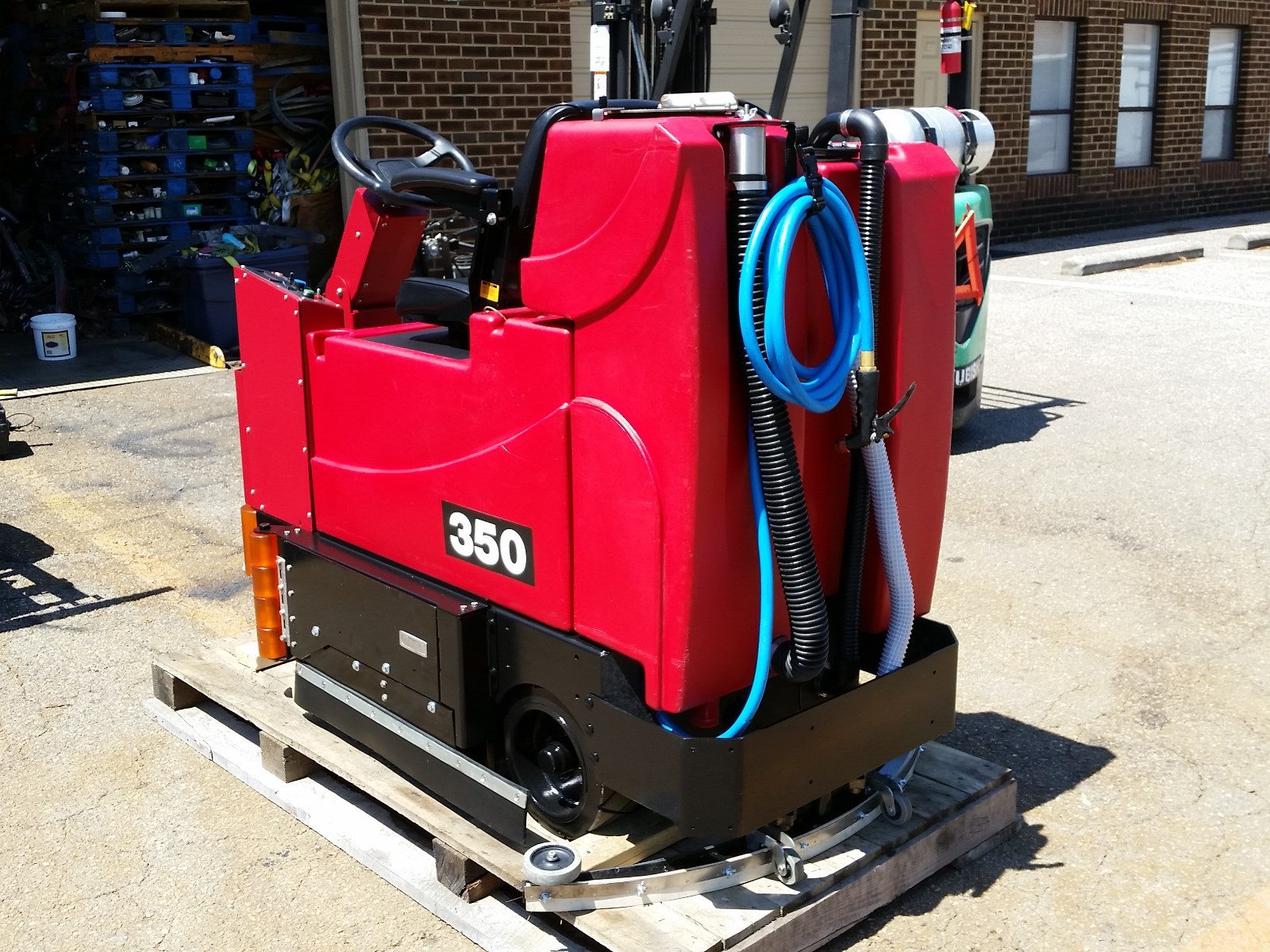 TomCat 350 35inch Disc Rider Floor Scrubber under 700Hours 60 day parts ...