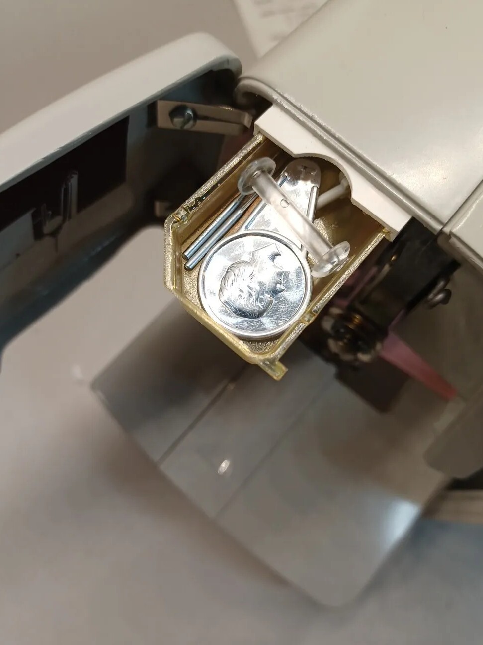 Woking Vintage 1982 SINGER Tiny Tailor Mending Sewing Machine M100A for sale online | eBay