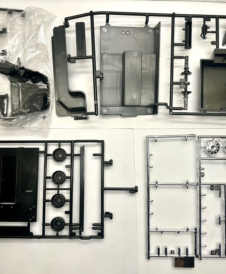 1/32 Scale - Monogram Snap-Tite Texaco/Havoline Race Rig Model Read ...