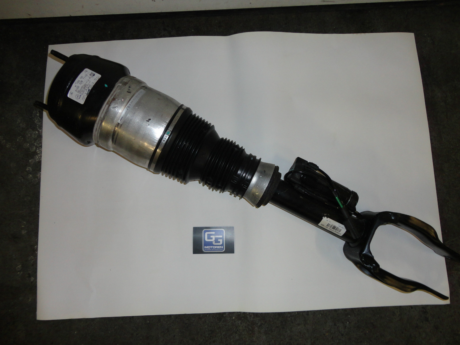 Mercedes GL GLA GLC GLK strut MP A1663207113 ML A1663231100 air strut ...