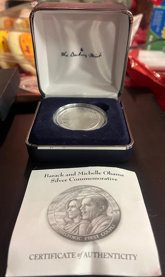 MICHELLE & BARACK OBAMA, 1oz .999 SILVER ROUND WITH BOX AND COI | eBay