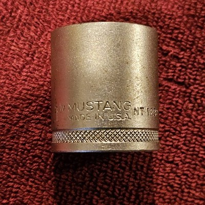 Vintage Mustang (New Britain) MT1232 1" Socket, 12 Pt., 1/2" Dr. #2 | eBay