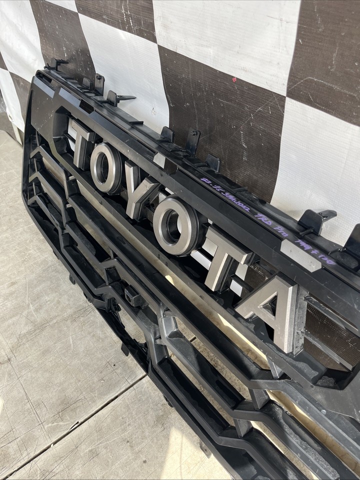 2022 2023 2024 Toyota Sequoia Grill Used Oem 53114 0C530 | eBay