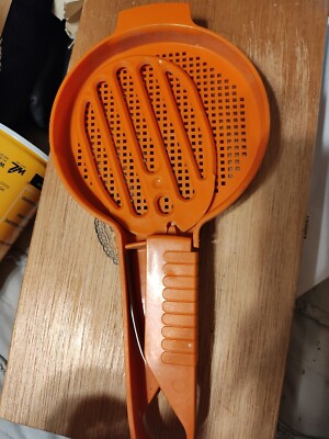 TUPPERWARE SIFT-IT SIFTER #1689-15 ORANGE FLOUR POWDER SUGAR VINTAGE | eBay