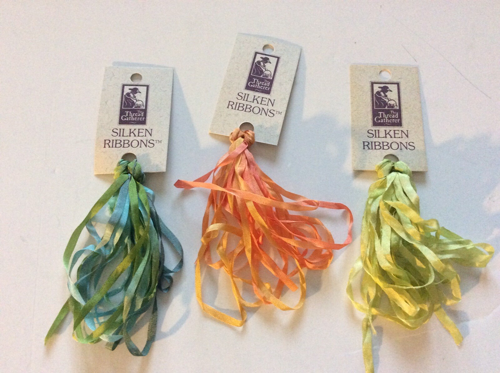 Mixed Lot 13 Thread Gatherer & Rainbow Gallery Silk Ribbon Ndlpt ...