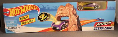 Hot Wheels Cobra Cave Track Set With Cobra Car Defeat The Cobra New ...