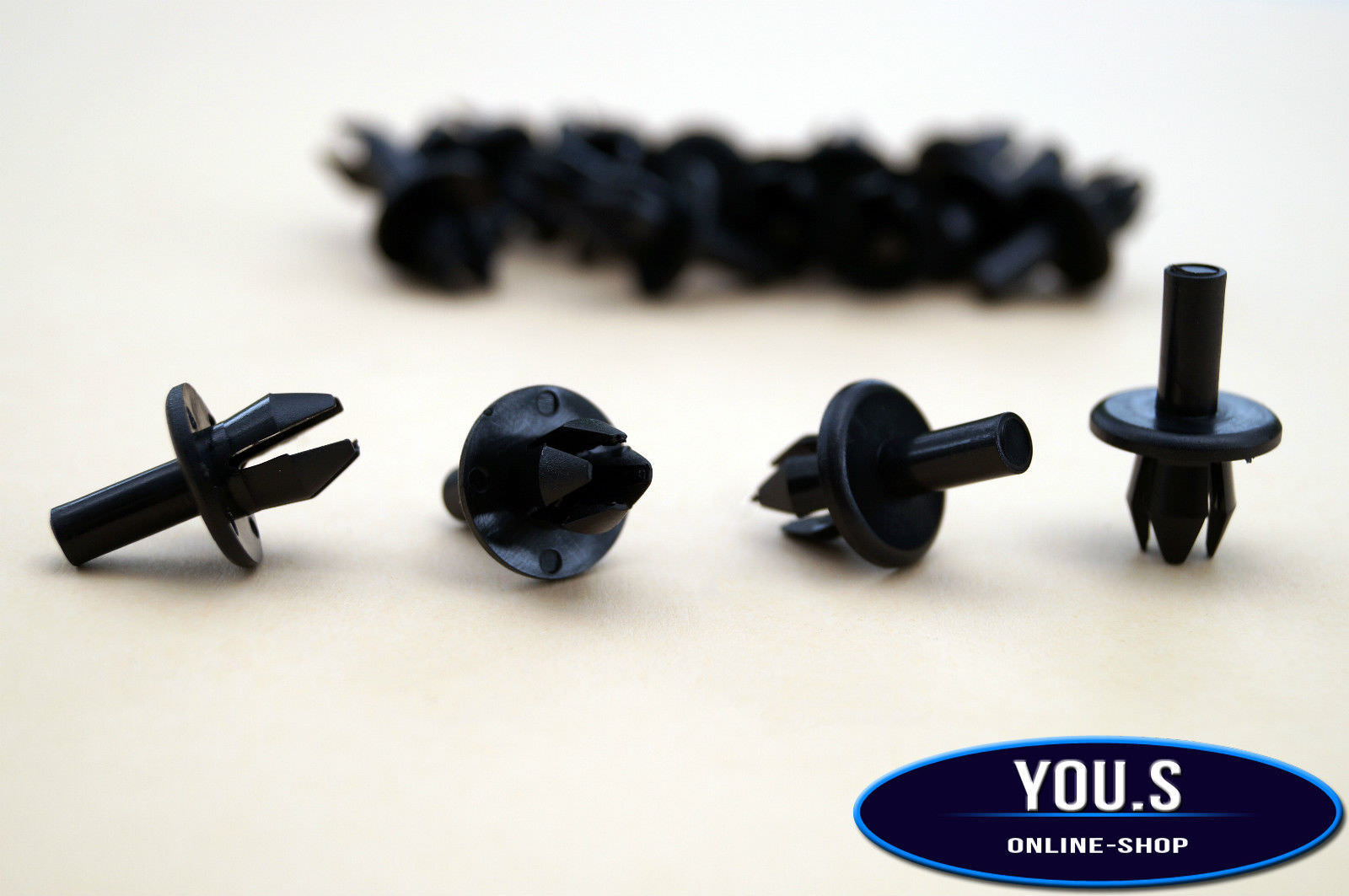 20x Spreizniete Spreiznieten Befestigungsclips für Opel Saab 1719245 ...