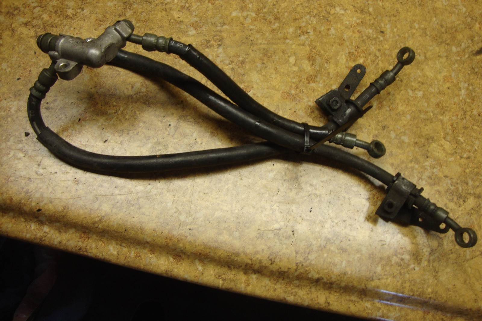 1996 Yamaha FZR600 FZR 600 R FZR600R Front Brake Fluid Lines Hose Tube ...