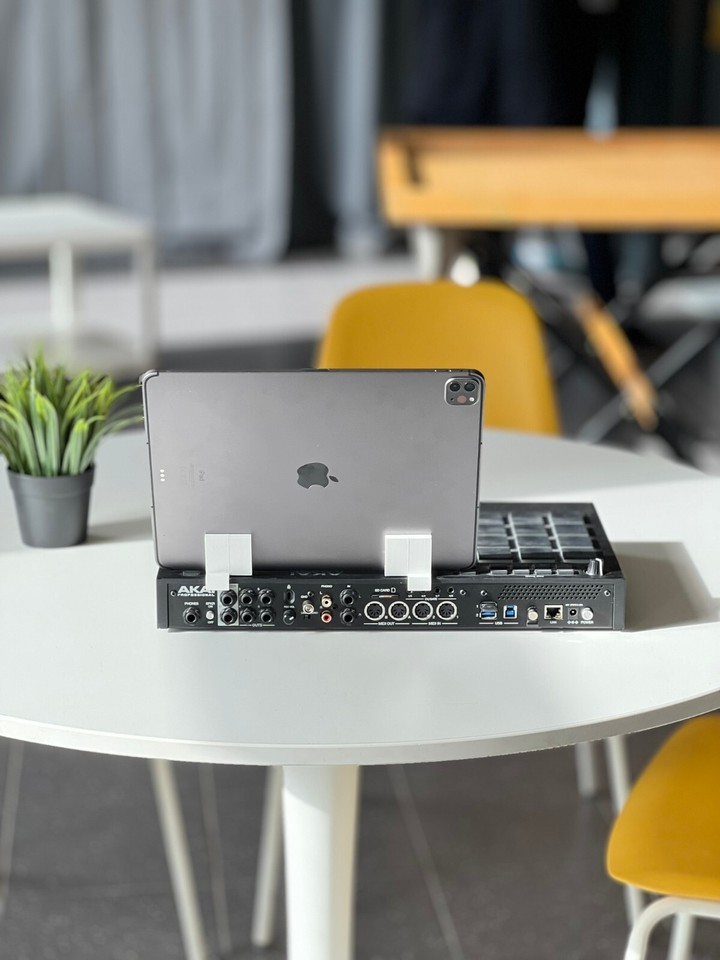 Clip Stand Holder for Akai MPC Live 2 Attach Your iPad table / iPhone ...