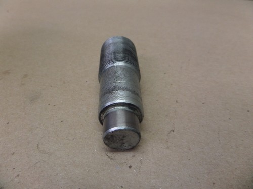 1985 HONDA SHADOW VT700C SWINGARM SWING ARM PIVOT BOLTS | eBay